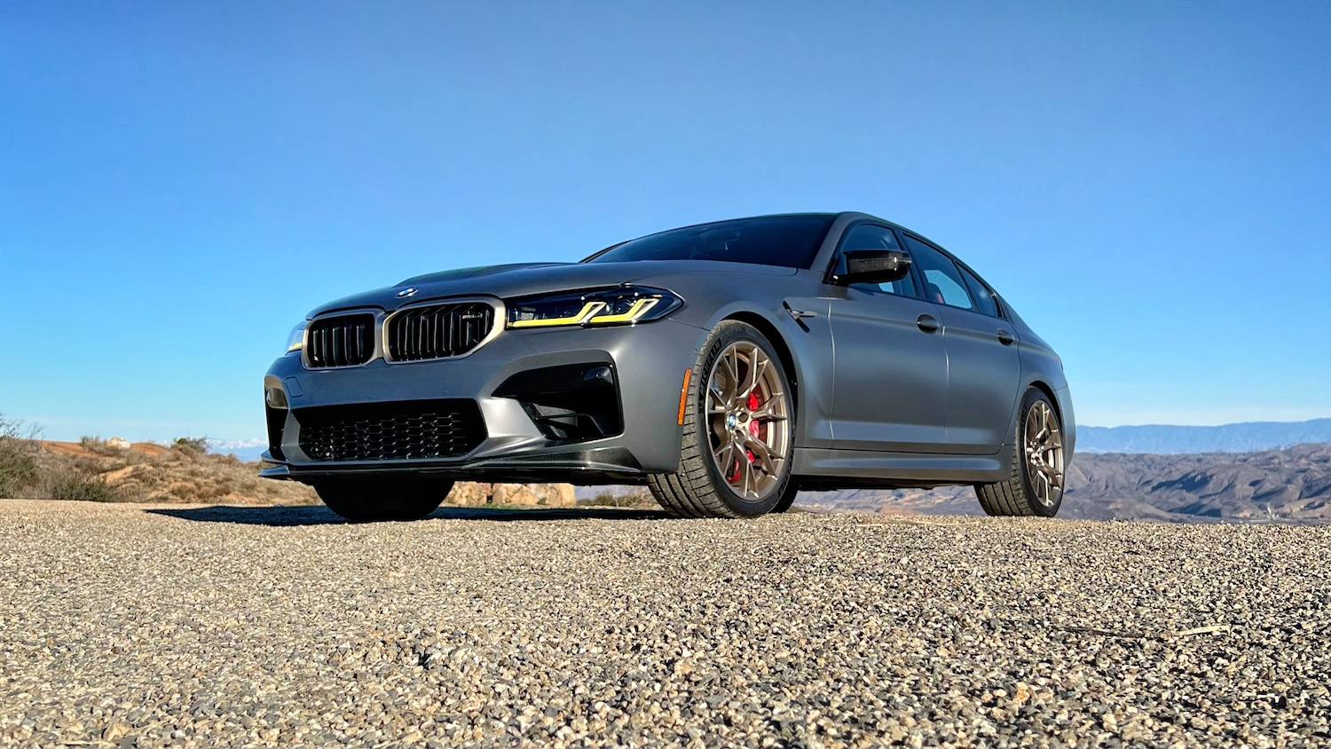 2022 BMW M5 CS Review | Video - MilesPerHr