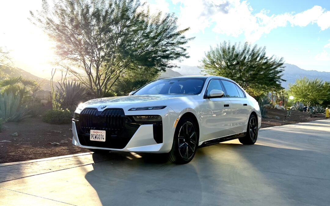 2023 BMW 760i First Drive | Videos - MilesPerHr